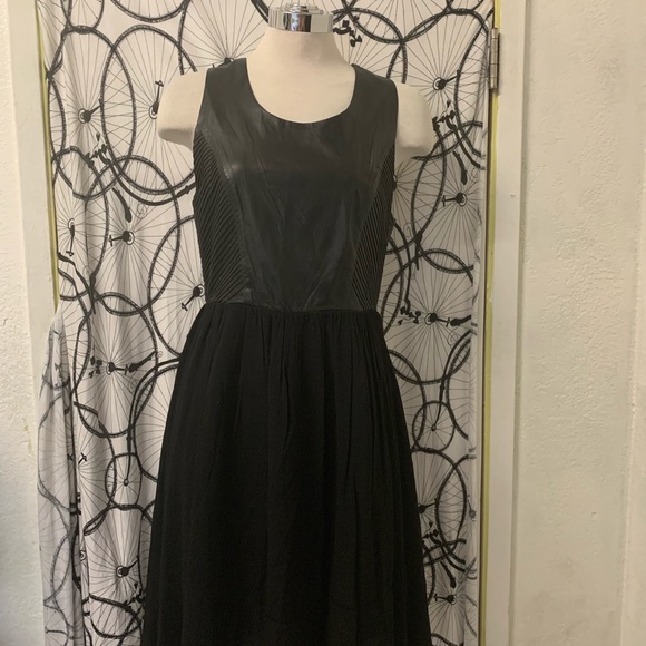 dot & line | Dresses | Dot Line Dress | Poshmark
